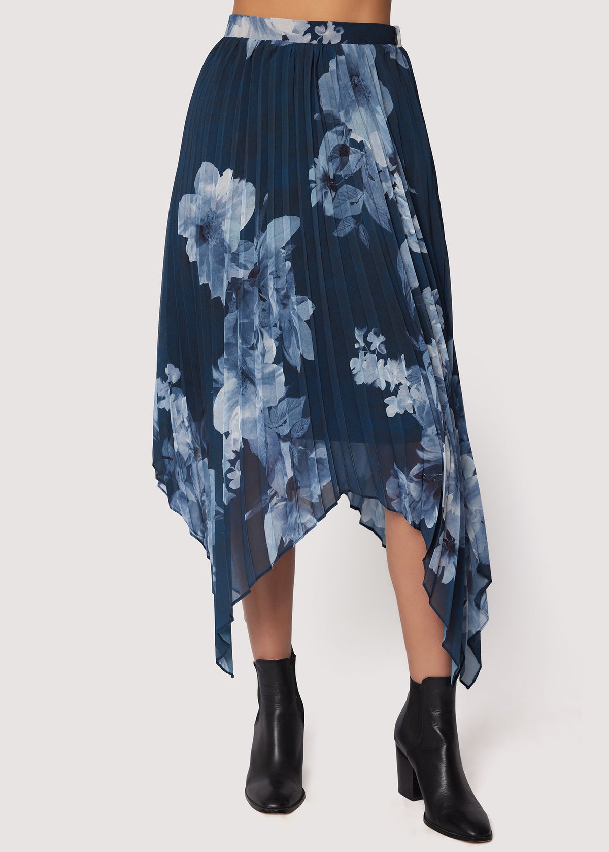 LOST+WANDER Josephine Maxi Skirt Asymmetrical Fall Flowy Floral - Blue ...